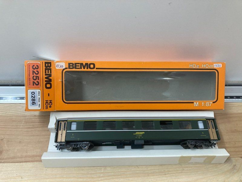 Bemo H0m 3252 Personenwagen 1. Kl RhB A1226 altes Logo (Neu (gemäss ...