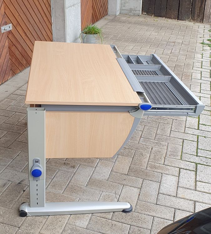 Pult der mitwächst (Gebraucht) in Mörschwil für CHF 35 – nur Abholung ...