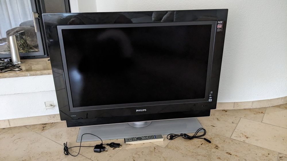 Philips LCD TV 37" von 2007 (Gebraucht) in Altendorf für CHF 1 – nur Abholung auf Ricardo kaufen