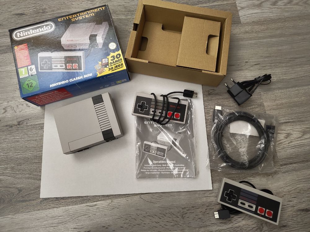 NINTENDO Classic Mini (Neuwertig mit OVP) (Gebraucht) in Effretikon für ...