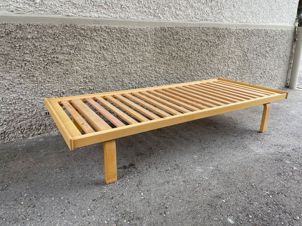 Artek Bett von Alvar Aalto (Gebraucht) in Trogen für CHF 210 – nur ...
