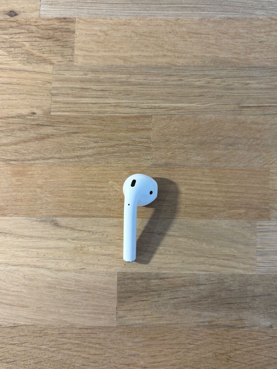 Rechter Apple AirPods (Gen. 2) (Gebraucht) in Arbon für CHF 14 – mit ...