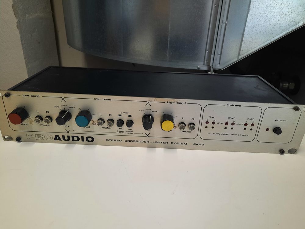 ProAudio Stereo Crossover Limiter System PA23 | Kaufen auf Ricardo