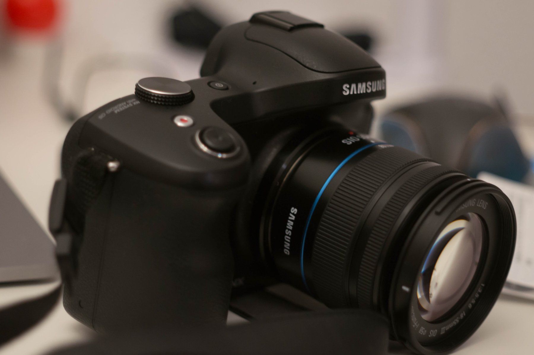 Samsung Galaxy NX Camera / Model: EK-GN120 (Gebraucht) in Thörishaus ...