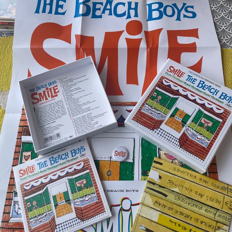 BEACH BOYS-2CD BOX SET SMILE+POSTER+STICKER (Gebraucht) in ...