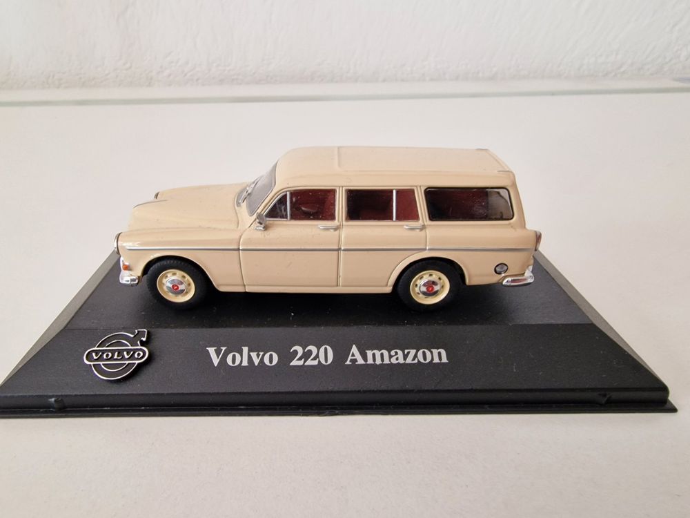 VOLVO 220 Amazon - ATLAS - 1:43 | Kaufen auf Ricardo