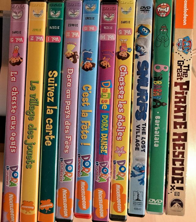 Lot de 10 DVD : Dora l'exploratrice, Strumphs, Pat Patrouill | Kaufen ...