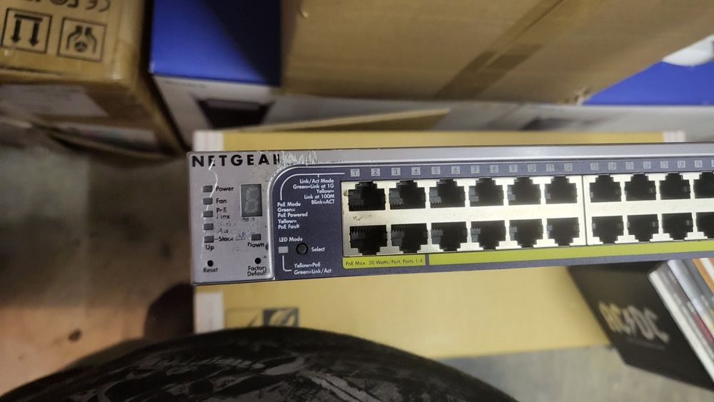 Netgear Prosafe 48 Port Gigabit stackeable smart Switch (Gebraucht) in ...