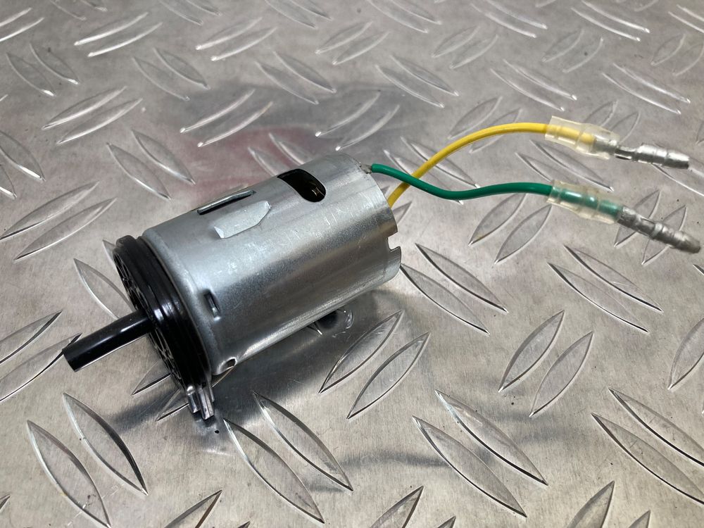 RC- Motor Mabuchi 540er mit Halteplatte TT-02 LIQUIDATION (Neu (gemäss ...