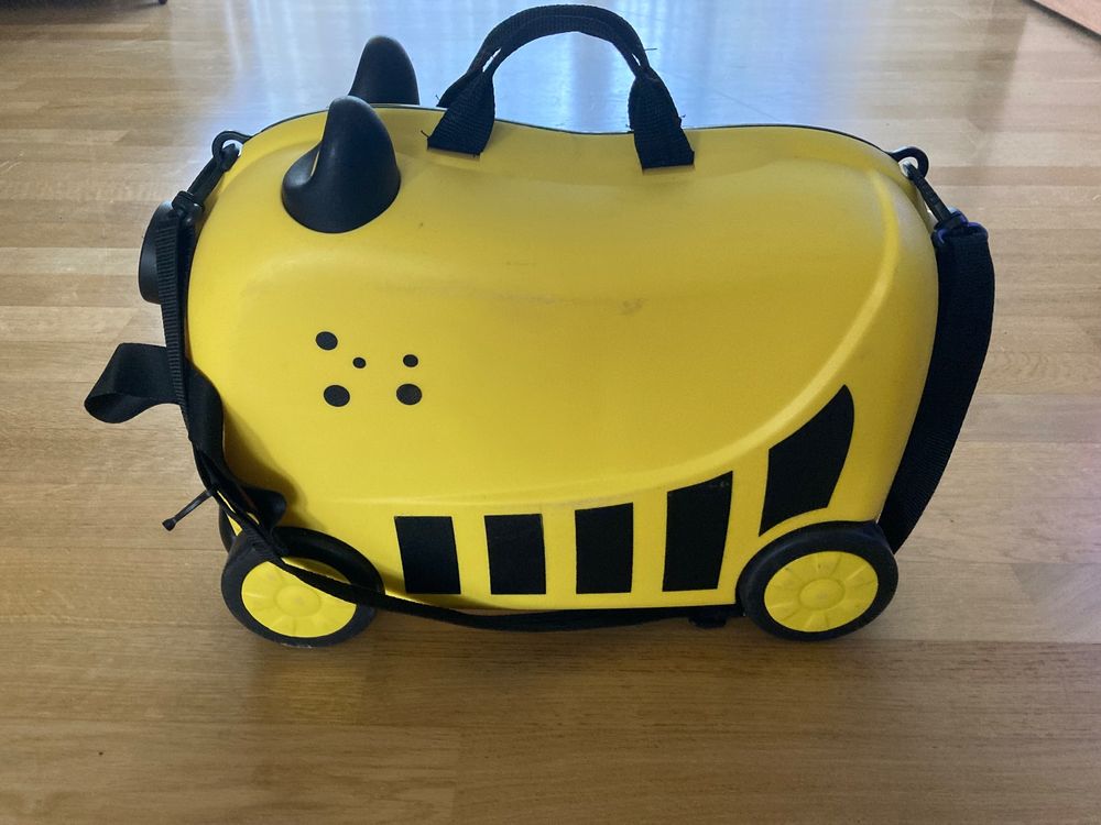Kinderkoffer zum sitzen und ziehen | Kaufen auf Ricardo Kinderkoffer zum sitzen und ziehen | Kaufen auf Ricardo