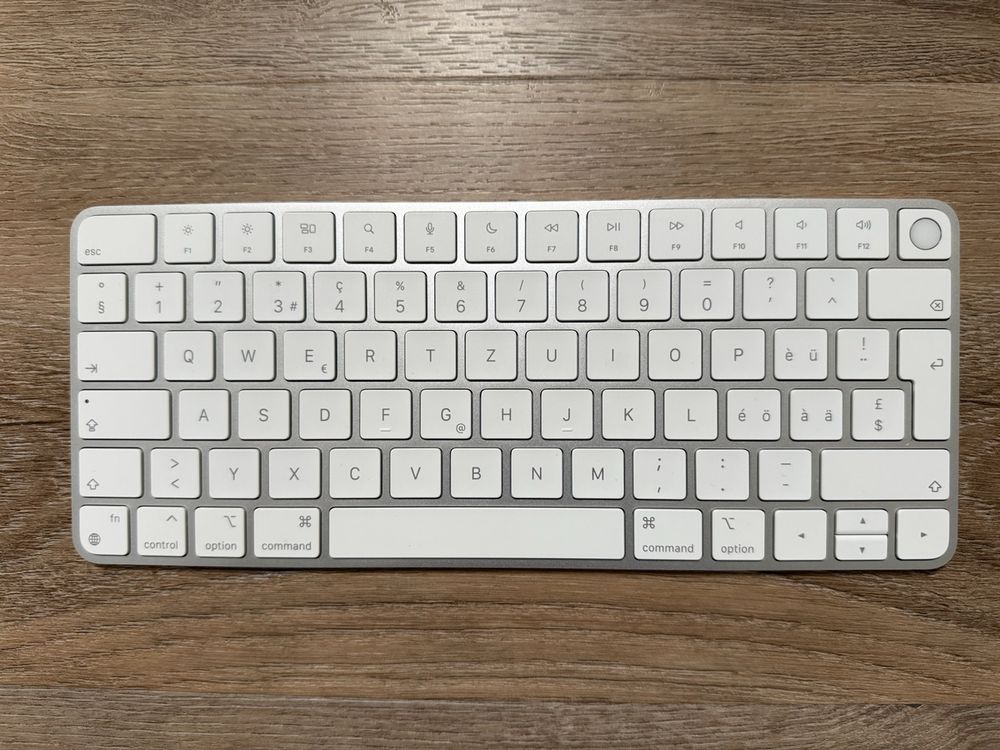 Apple Magic Keyboard mit Touch ID | Kaufen auf Ricardo