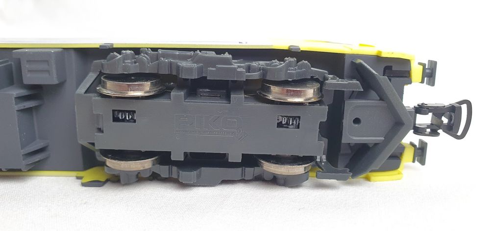 Piko 57411 ES64 "Taurus" Siemens Dispolok Analog, OVP (Gebraucht) in ...