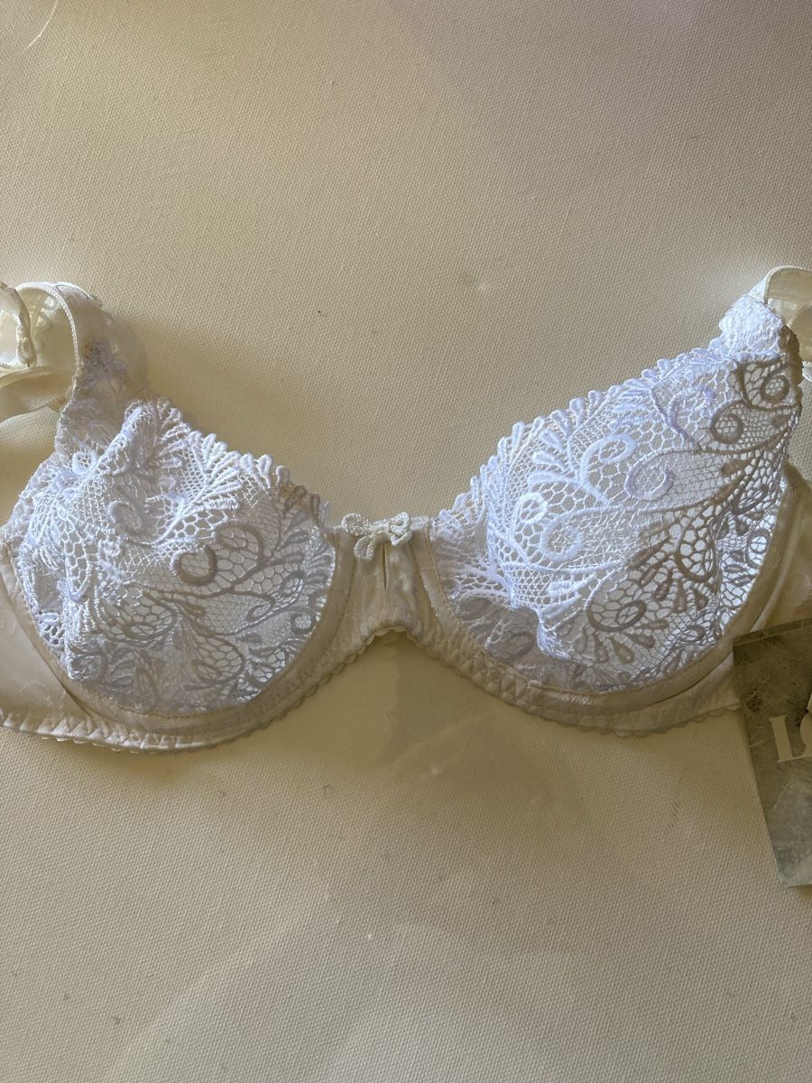 Sg neuf taille 75B marque Lou (Neuf avec emballage d'origine) à Orbe ...