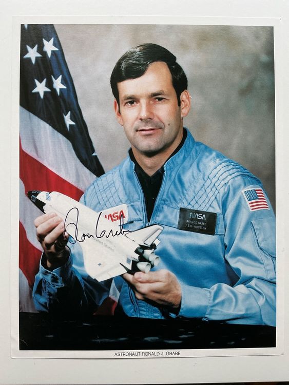 Weltraum OU Ronald J. Grabe NASA Porträt 8*10 signiert (Gebraucht) in ...