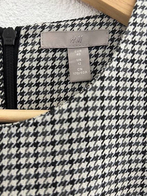 Robe H&M (D'occasion) à Arbaz pour CHF 20 – avec livraison | Acheter sur Ricardo