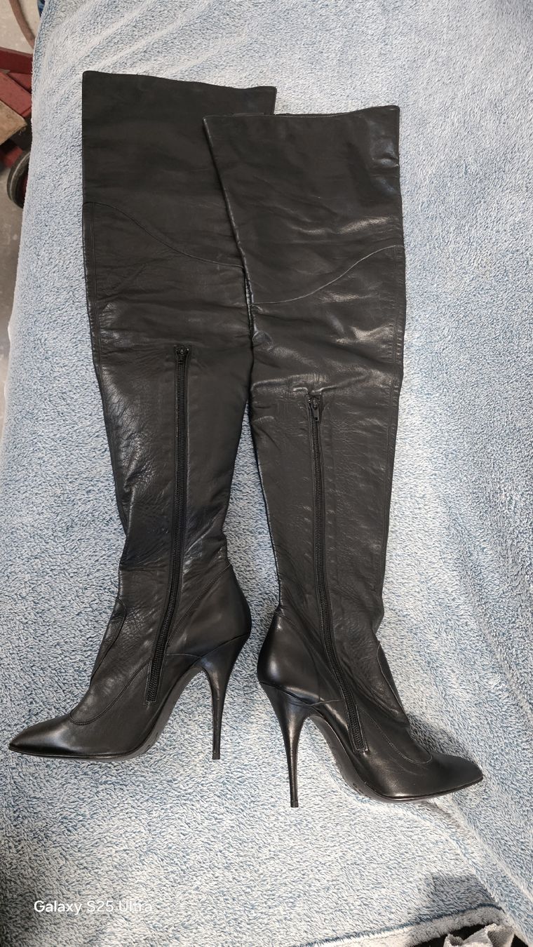 Sehr Sexy Overknee Lederstiefel Gr. 37 – Oh la la – (Neu (gemäss ...