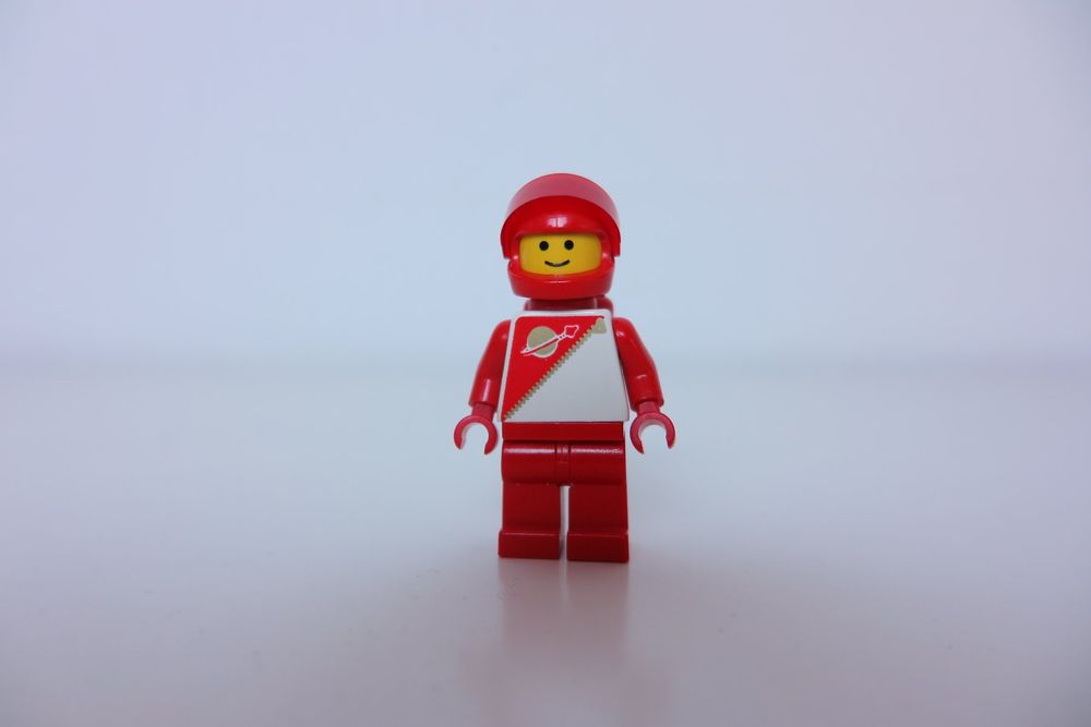 LEGO Minifigur Classic Space Red Futuron mit Airtank | Kaufen auf Ricardo