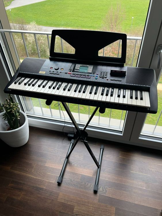 Yamaha Keyboard PSR-230 inkl. Notenhalterung und Ständer (Gebraucht) in ...