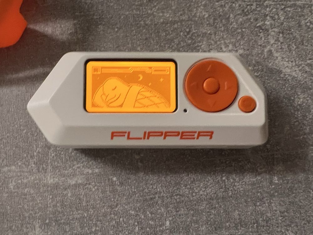 Flipper Zero Multi Tool mit 32GB SD Card und Silikon Gehäuse | Kaufen ...