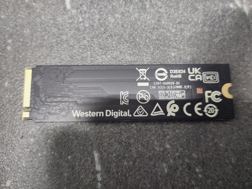 Western Digital SN740 NVMe 256 GB SSD wie neu (Neu (gemäss Beschreibung ...