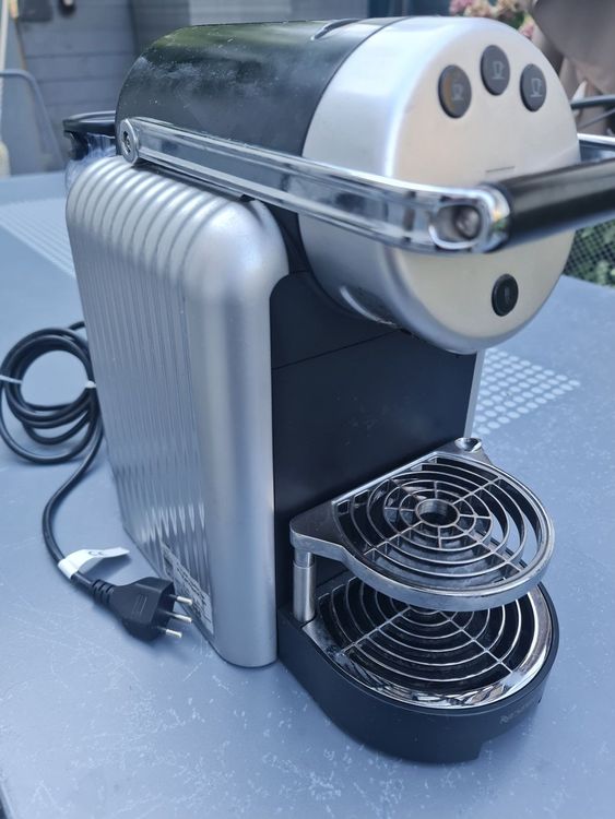 2 Nespresso Zenius ZN100 Pro Kaffeemaschine (Gebraucht) in Lausanne für ...