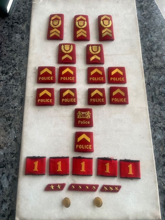 Insignes de Police Cantonale Vaud, Lot Complet! Rare (D'occasion) à ...
