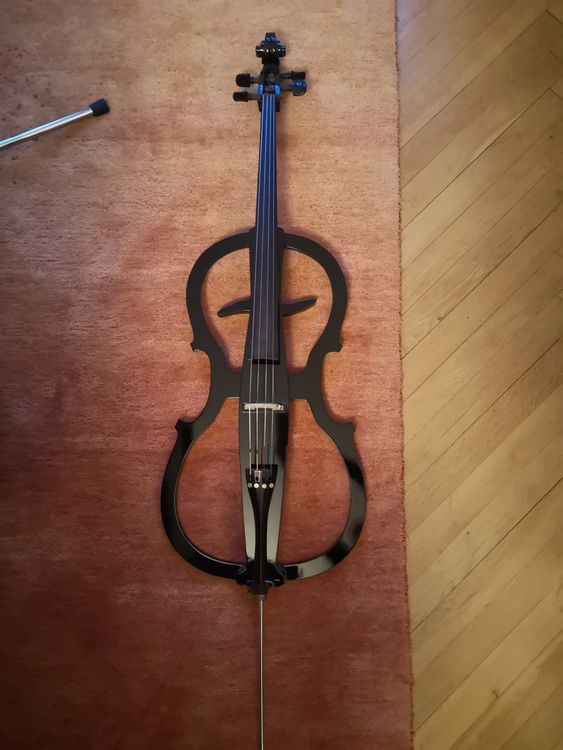 E-Cello (Gebraucht) in für CHF 250 – nur Abholung auf Ricardo kaufen