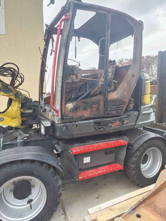 Wacker Neuson EW100 Radbagger zu verkaufen - Brandschaden! (Defekt) in ...