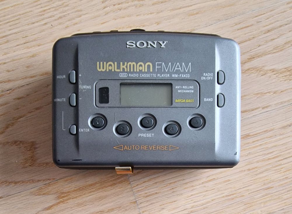 Sony Walkman WM-FX433 TV AM FM Radio Cassette Player | Kaufen auf Ricardo