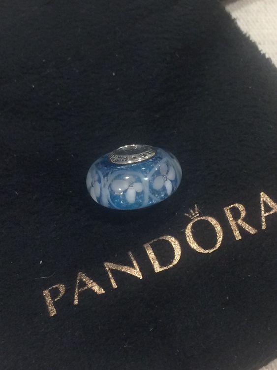 Pandora Charm (8011) (Neu und originalverpackt) in Adliswil für CHF 15 – mit Lieferung auf ...