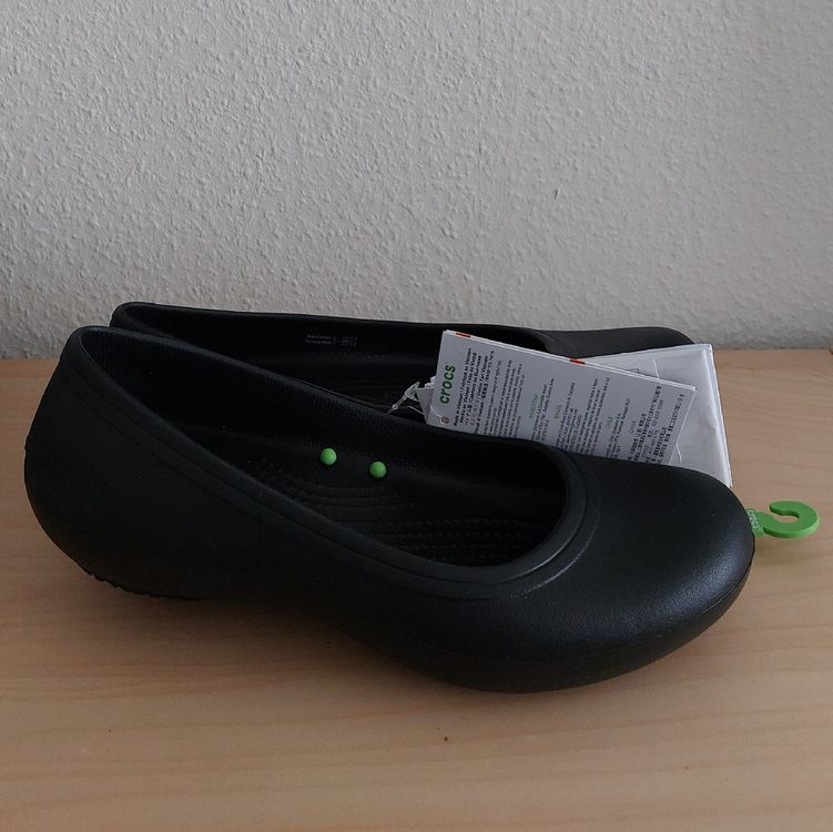 Ballerines Crocs neuves (Neu und originalverpackt) in Vevey für CHF 11 ...