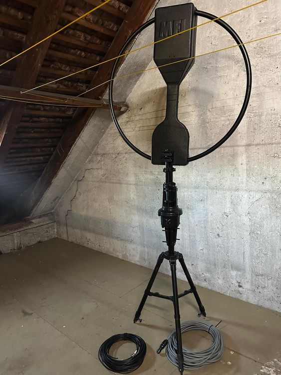 MFJ-1788X Magnetic Loop Antenna (7-21 MHz) und YAESU G450C (Neu (gemäss ...