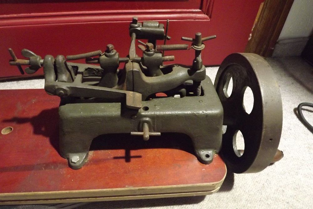 Schränkmaschine und Feilmaschine für Bandsäge (D'occasion) à Hittnau ...