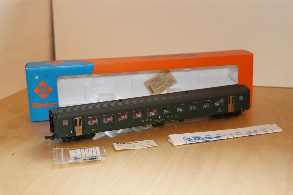 Roco 4238S - SBB EW II 2.Klasse grün (Gebraucht) in Matten b. Interl ...