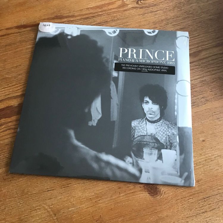 Prince (Neuf avec emballage d'origine) à Lausanne pour CHF 49 – avec ...