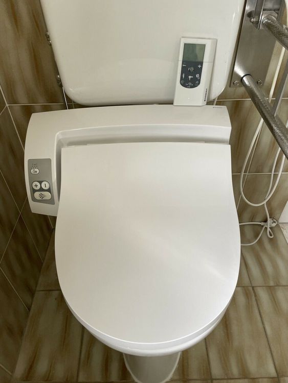 Geberit AquaClean 5000 plus dusch wc taharet wenig benutz | Kaufen auf ...