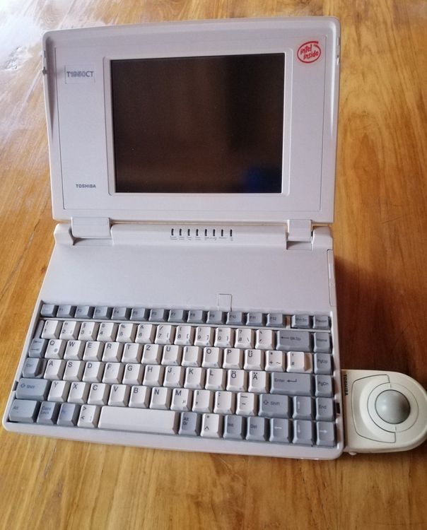 Toshiba T1950 CT Baujahr 1993 für Museum (Defekt) in Mund für CHF 129 ...
