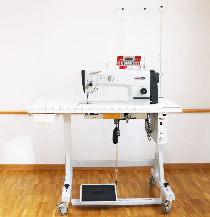 Pfaff 2083 Industrienähmaschine Neu (Neu und originalverpackt) in Rehetobel für CHF 1990 – mit ...