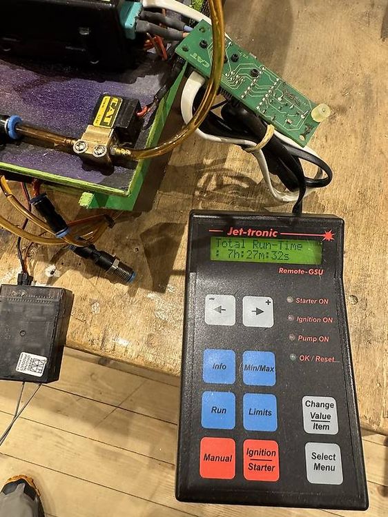 Paragleiter Unterbau mit Jetcat Turbine P60 (Gebraucht) in Rudolfingen ...