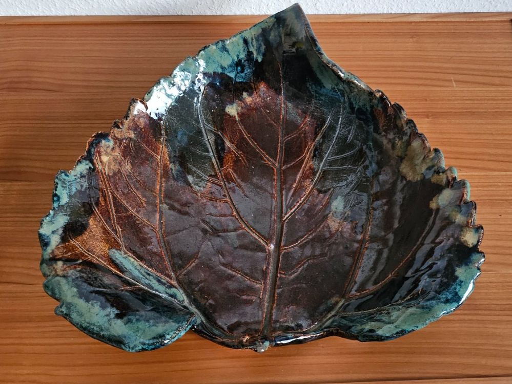 Keramikschale Herbstblatt Unikat handgemacht Deko Schale (Gebraucht) in Pfäffikon ZH für CHF 32 ...