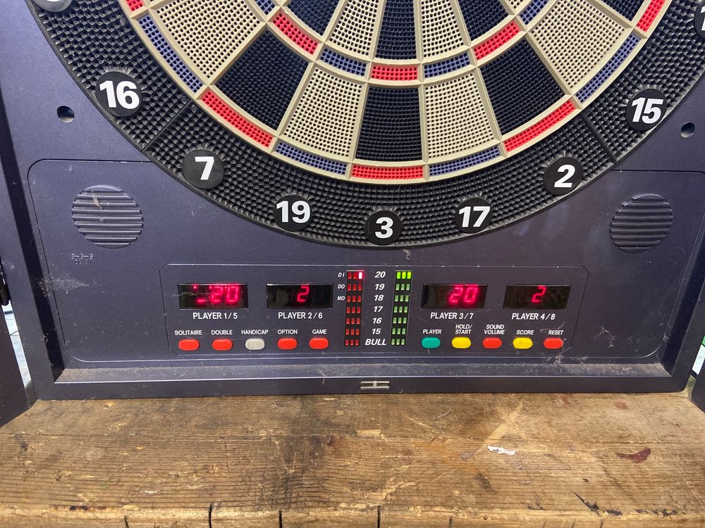 Dart-Spiel Smartness (Gebraucht) in Sevelen für CHF 12 – nur Abholung ...