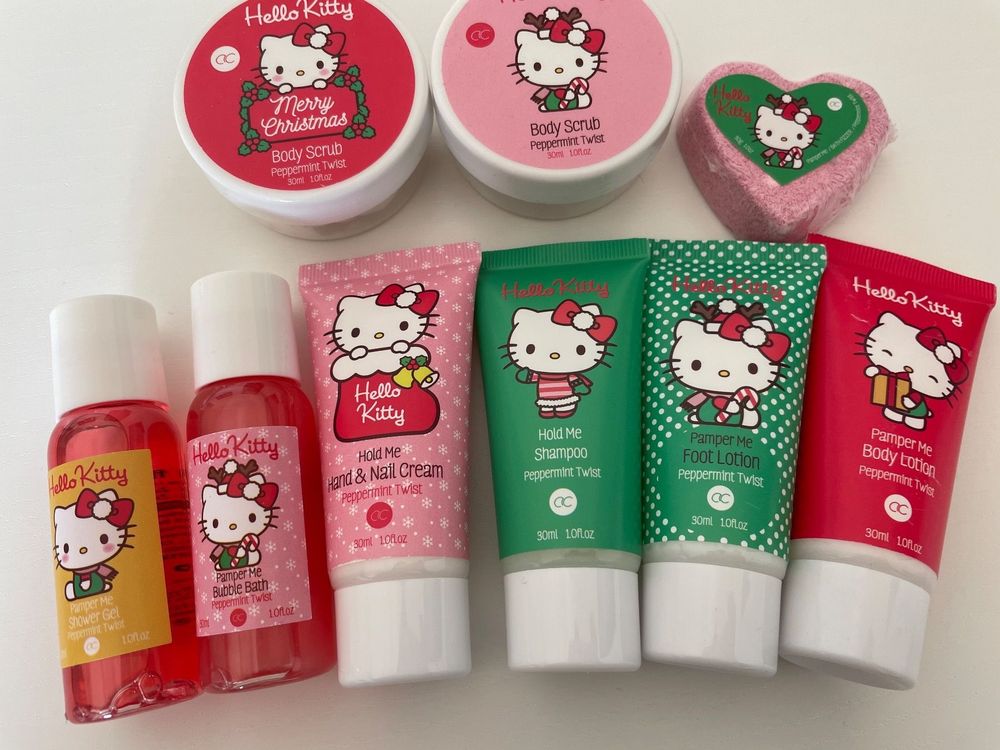Hello Kitty Bath Set (Neu und originalverpackt) in Zurich für CHF 6 ...
