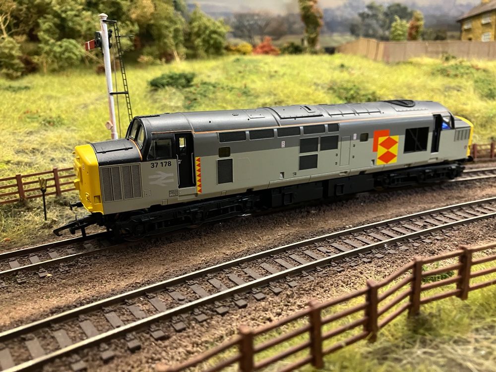 ViTrains Class 37 Britische Diesellok (V2103) Digital (Gebraucht) in ...