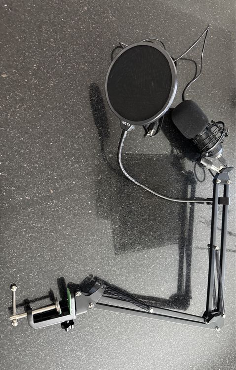 Top Mikrofon Set mit Stativ, Pop Filter, neuwertig! (Gebraucht) in Ried ...