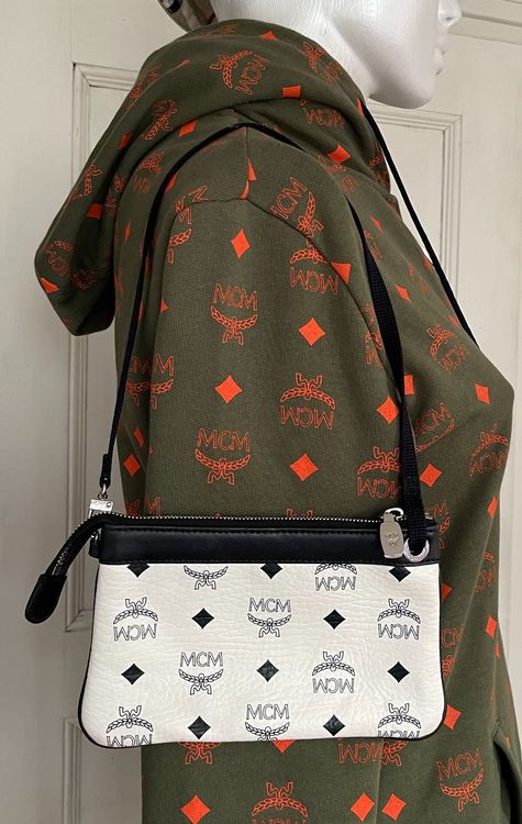 Original MCM Clutch/Portemonnaie (Gebraucht) in Dottikon für CHF 52 ...