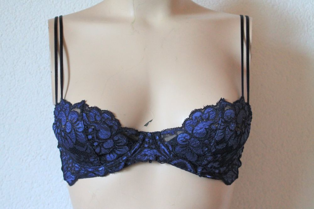 Balconette BH aus Spitze dunkelblau 75 A / 34 XS (Gebraucht) in Rebstein für CHF 6.4 – mit ...