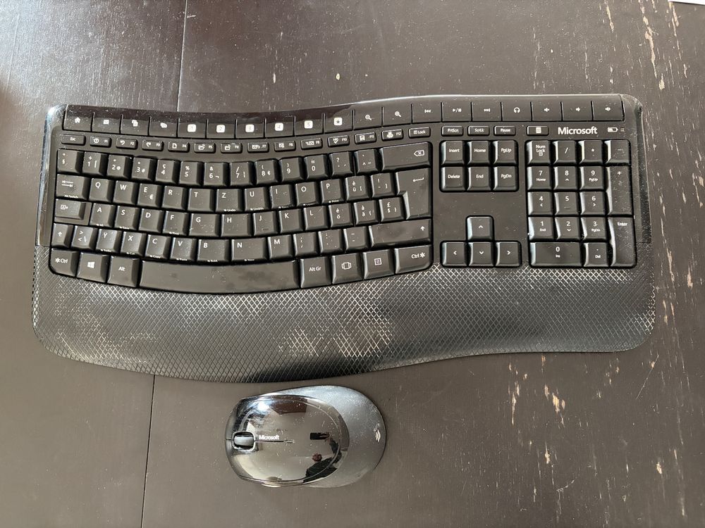 Microsoft Comfort Keyboard 5050 mit Maus (Gebraucht) in Bern für CHF 20 ...