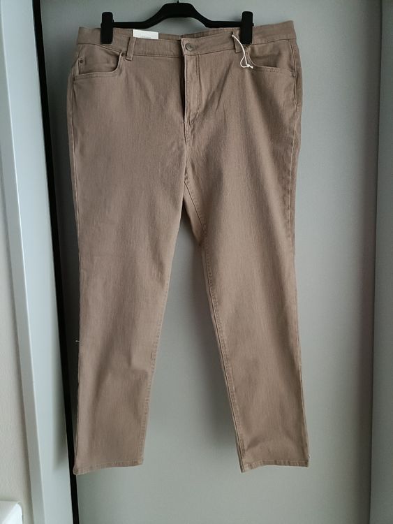 C&A Jeans, Grösse 48, Slim Leg, High Rise, Neu mit Etikett (Neu (gemäss ...