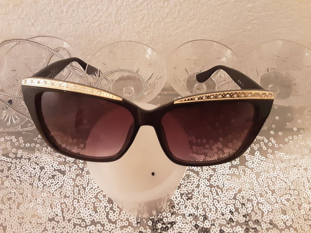Damen sonnen brille.>endet (Neu und originalverpackt) in wolfhalden für CHF 4 – mit Lieferung ...