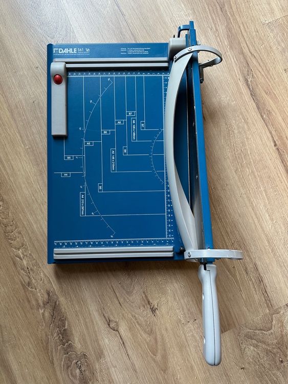 Papier Schneidemaschine DAHLE 561 (Gebraucht) in Samedan für CHF 115 ...